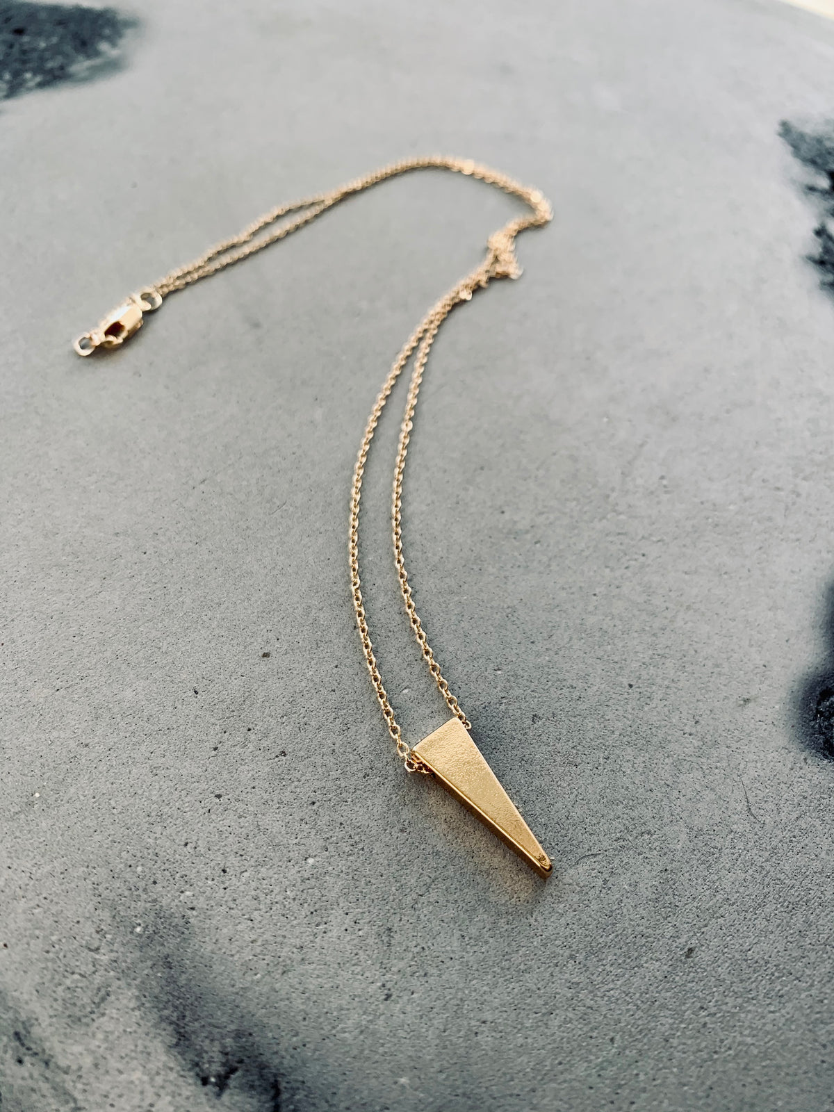 Narrow Triangular Golden Necklace – PLAIN SOUL